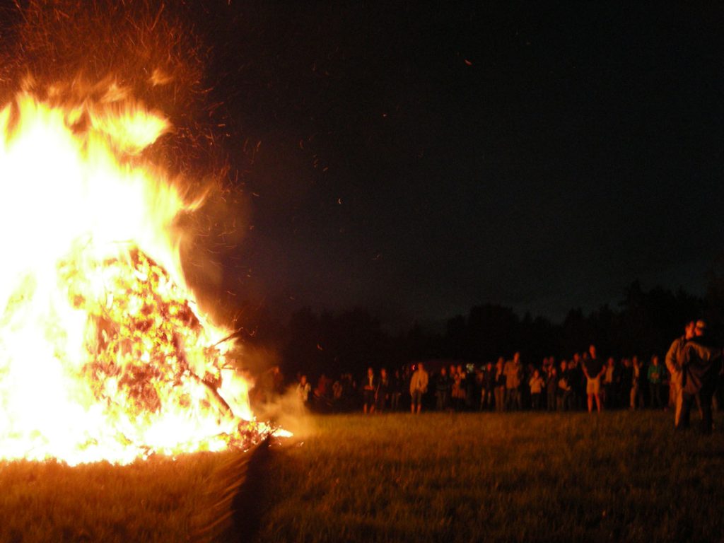 Dein erstes Mal Osterfeuer in Bonn (und der Umgebung) - Bonnkey.com
